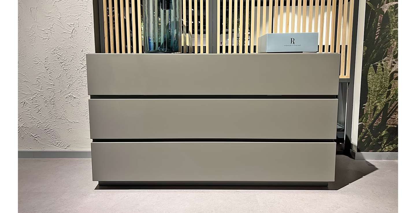 Comoda Linea 3 sertare Matt Arena 128 cm | Rovere